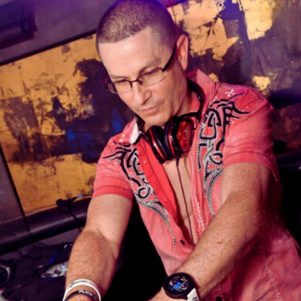 David Raven (USA) Tracks & Releases on Traxsource