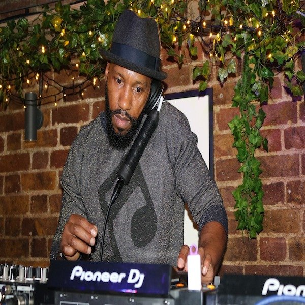 Jamesey - Jamesey - February 2024 Get It Chart on Traxsource